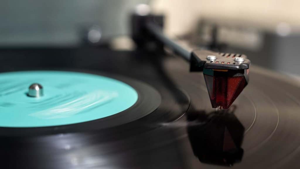 How To Tell If Your Cartridge Is MM Or MC - VacationVinyl.com